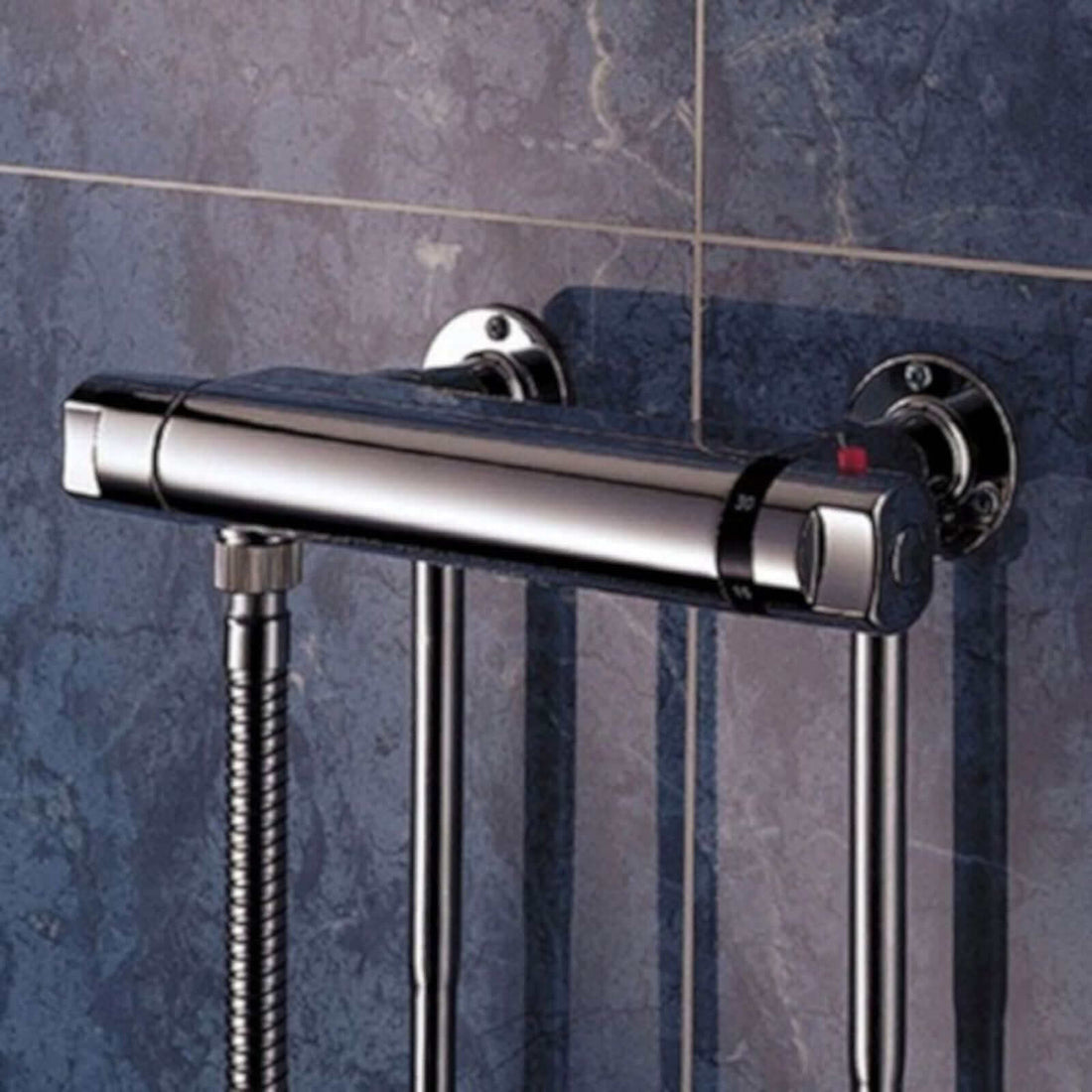 Surface-Mounted Chrome Pipework Fittings: Free UK Delivery